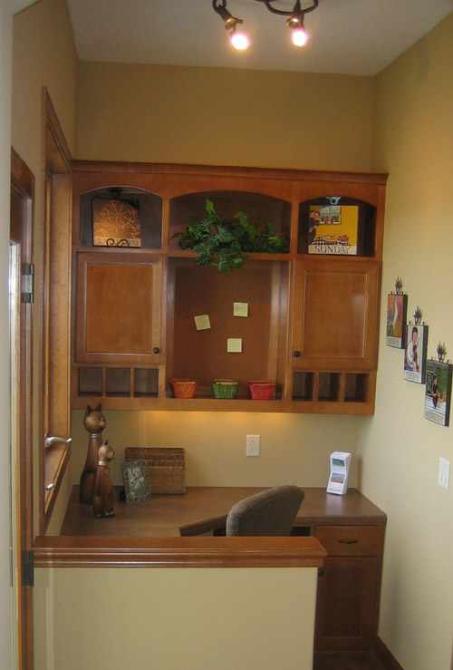 Cottage House Plan with 4 Bedrooms and 3.5 Baths - Plan 7047